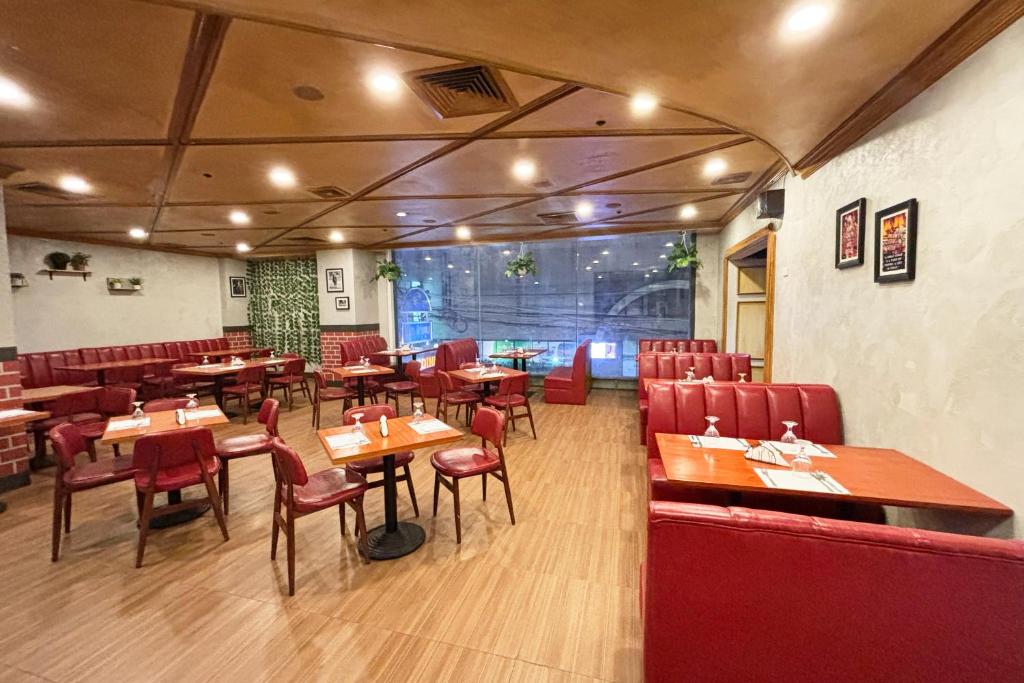 Tiara Oriental Hotel Makati powered by Cocotel at 7248 Malugay Street ...