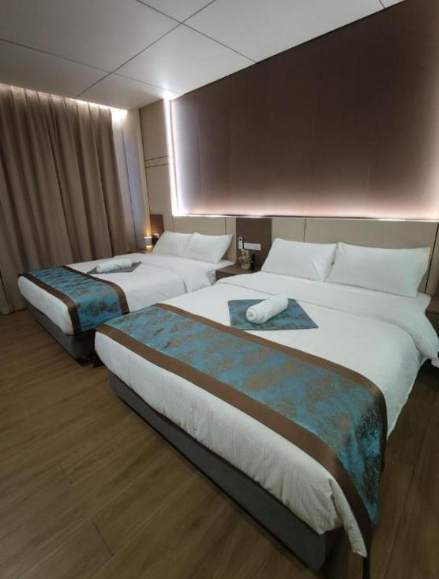 Skyport Hotel Paranque at Millennium Building MIA road, Tambo Paranque ...